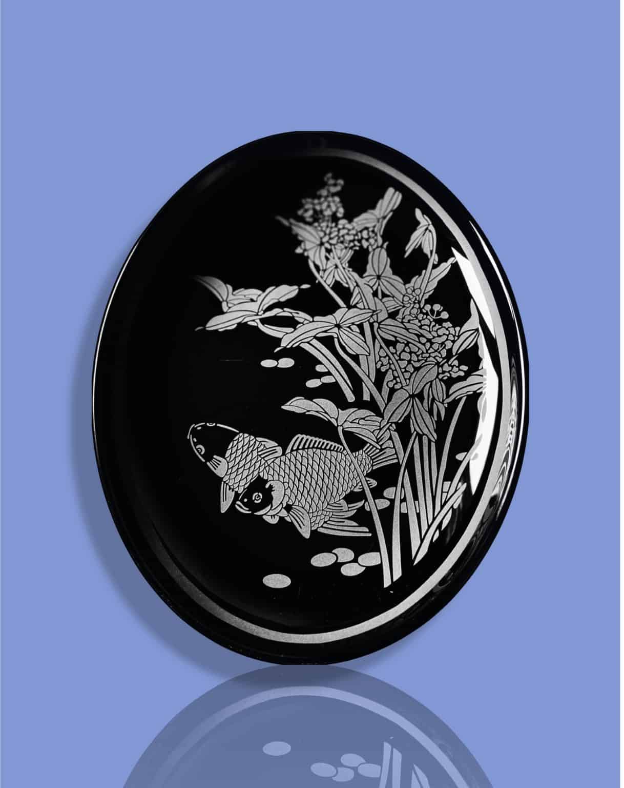 Decorative Etched Underwater Scene of Fish + Flower Patterns on Plates