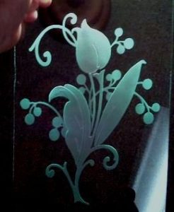 Sandblasting Glass & Sandcarving: Learn Sandblaster Techniques